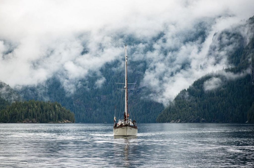 Princess Louisa Final - C-Tow Marine Assistance Ltd.